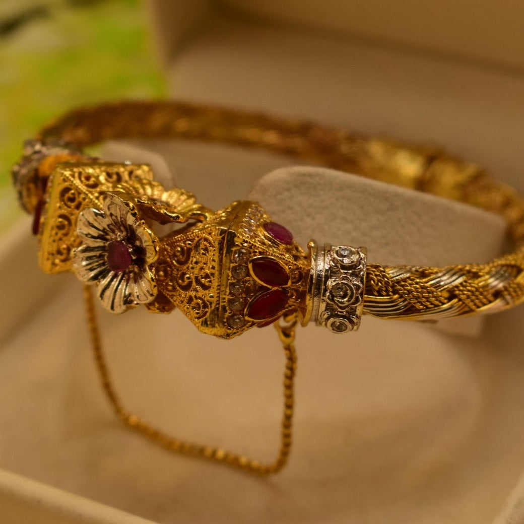 Elegant Fancy Gold Plated Bangle Set for Girls/Women | Meerzah