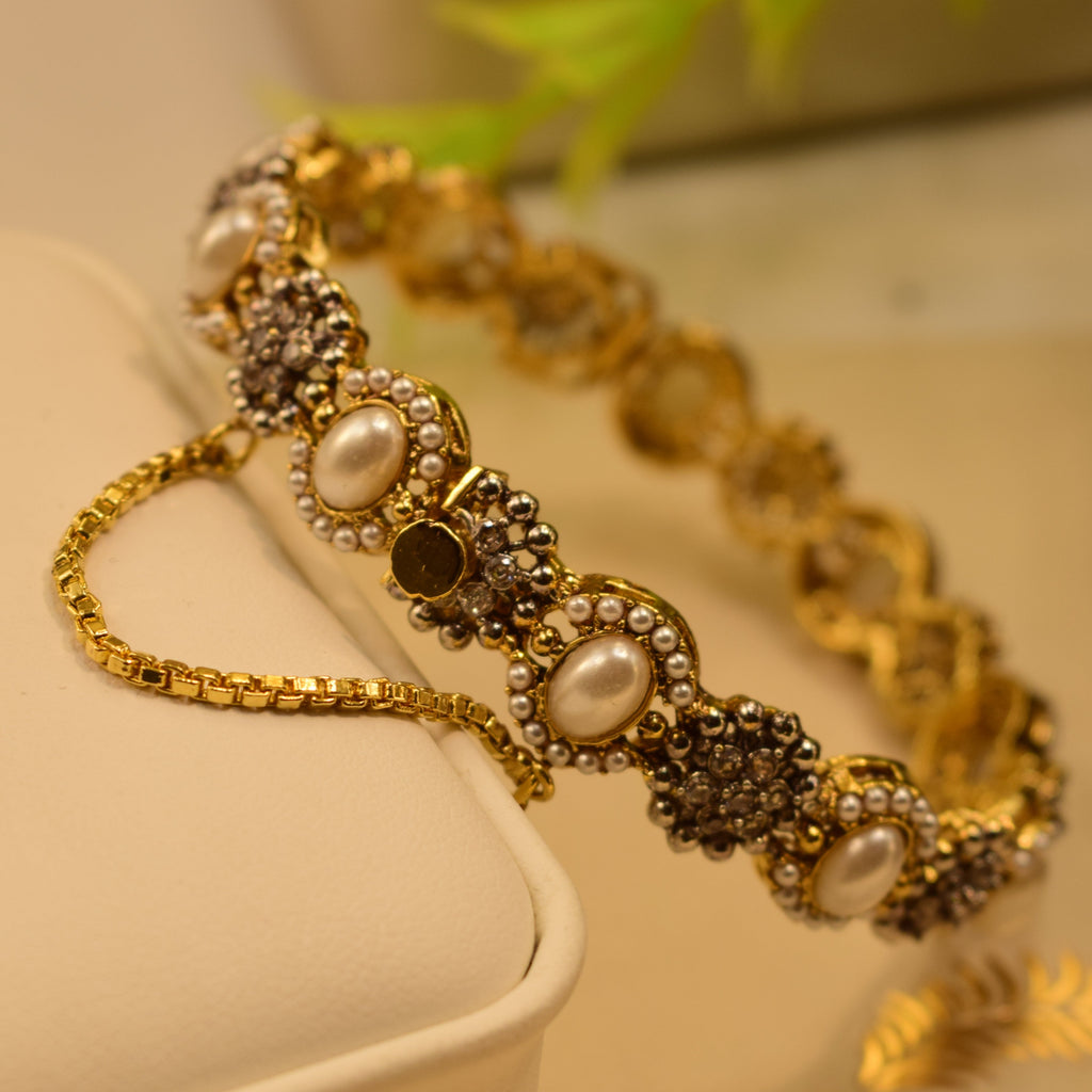 Elegant Gold Platted Bangle for Girls/Women