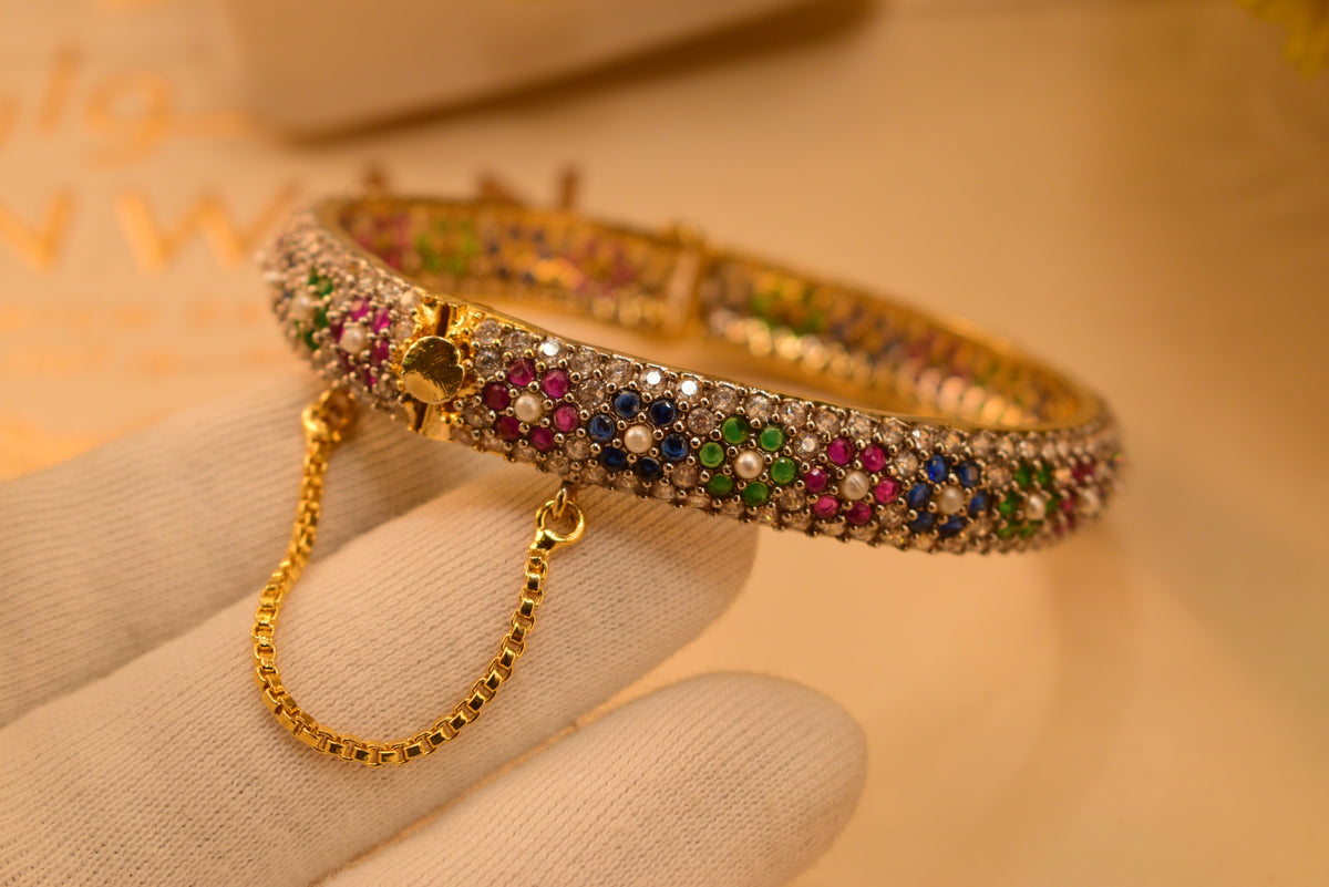 Home 24K Gold Plated Beautiful Elegant Design Bangle for Girls/Women