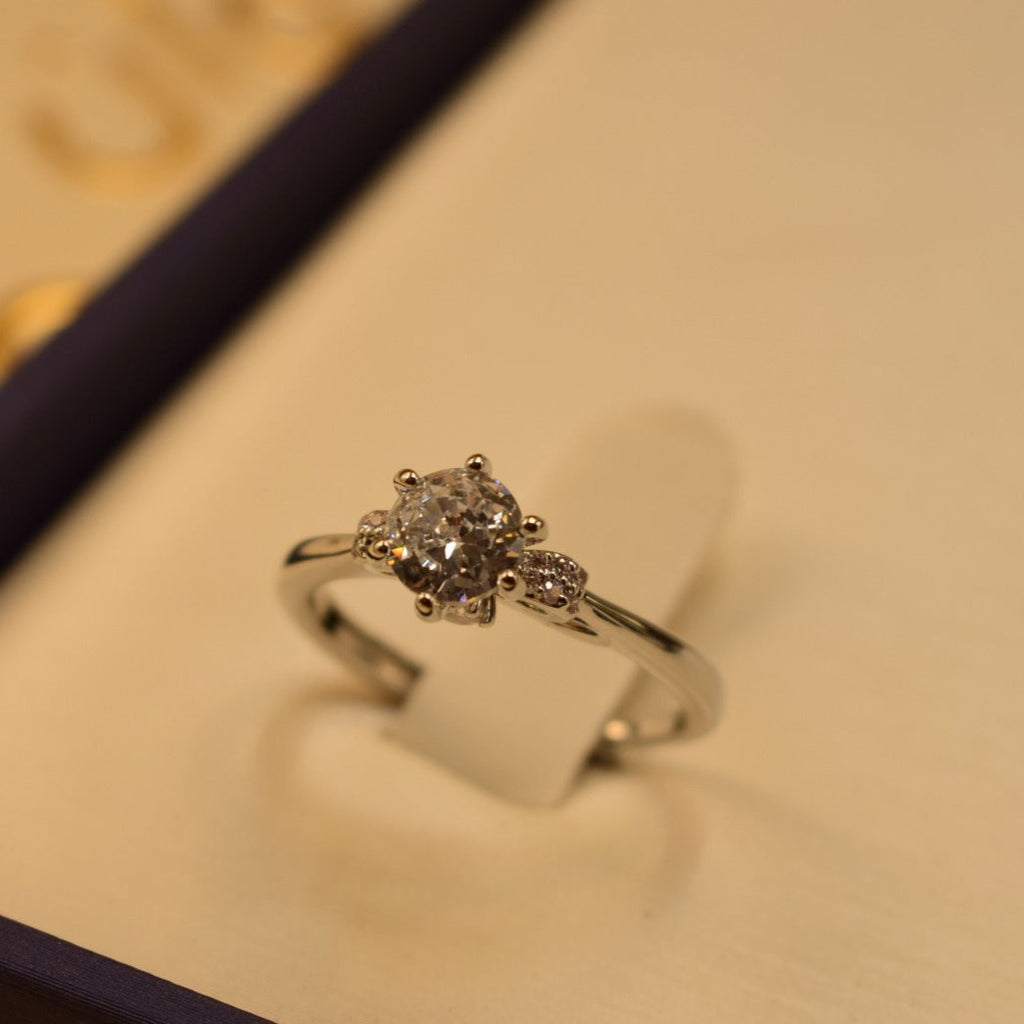 Unique Design Golden/Silver Stone Ring for Girls/Women | Meerzah