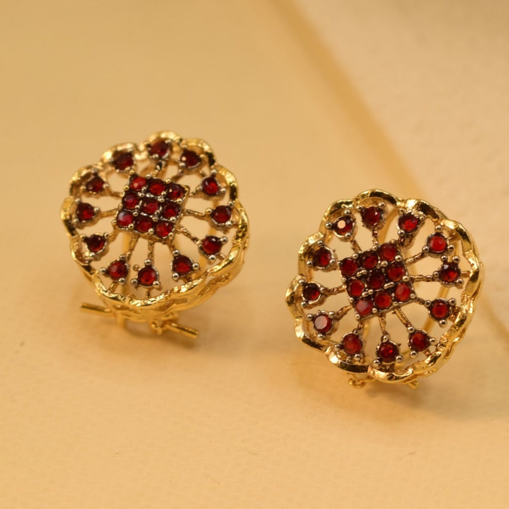 Buy Pakistani Earrings for Women Online | Gold Earrings | Meerzah