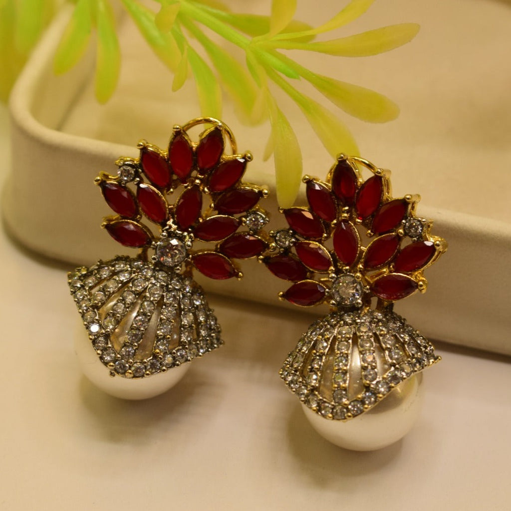 Buy Pakistani Earrings for Women Online | Gold Earrings | Meerzah